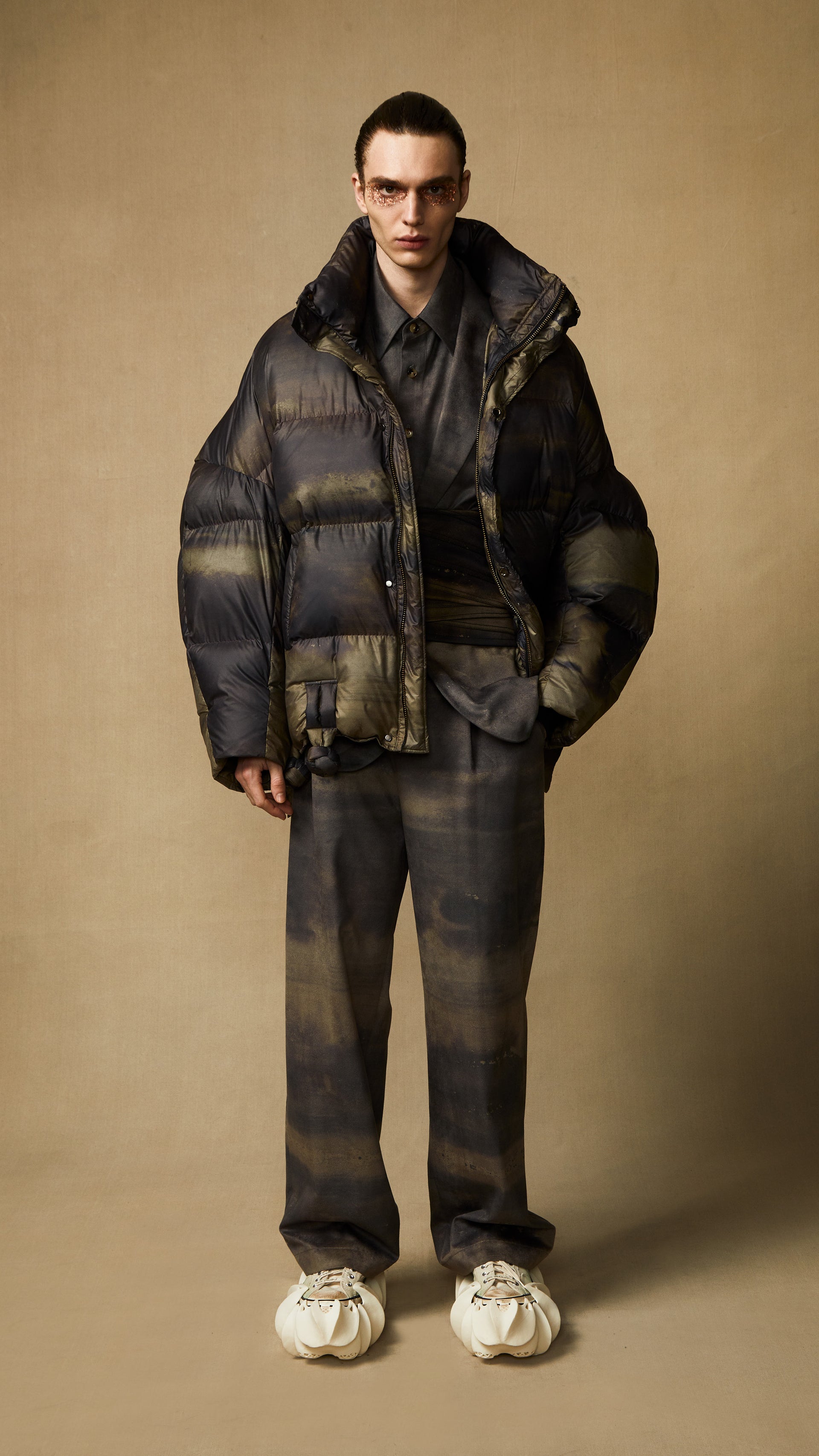 Autumn Winter 24 – Feng Chen Wang