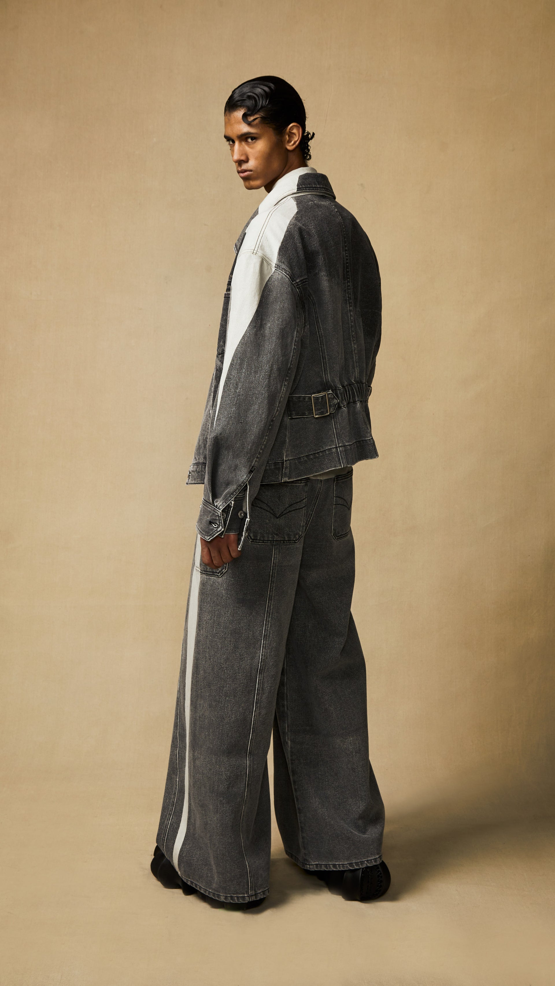 Autumn Winter 24 – Feng Chen Wang