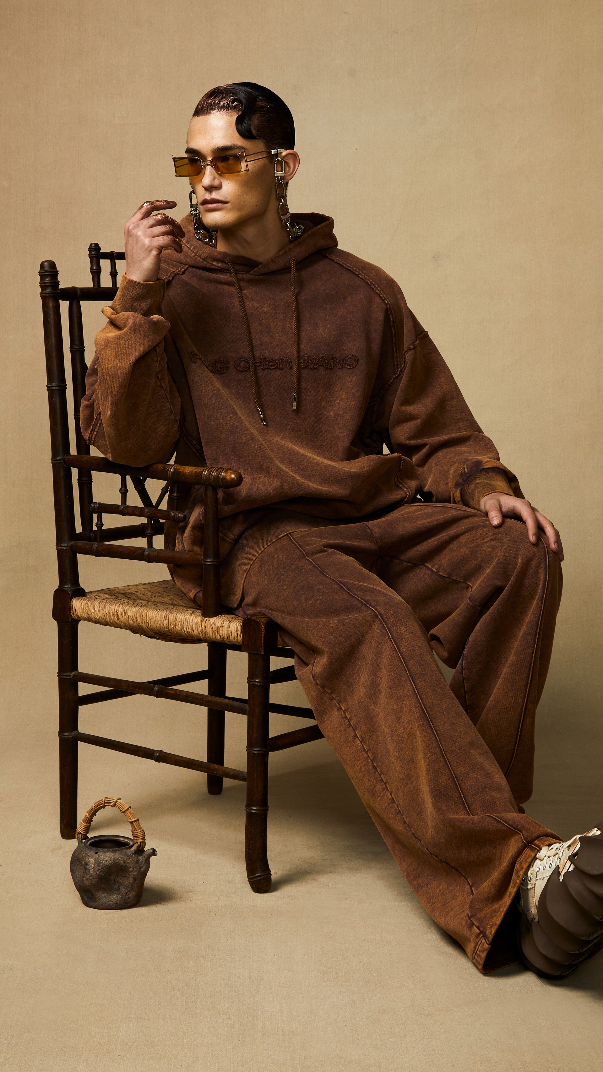 Autumn Winter 24 – Feng Chen Wang